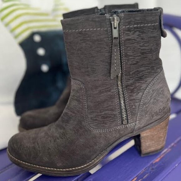 Taos Footwear | Shoes | Taos Womens Shaka 2 Ankle Boots In Brown Size ...